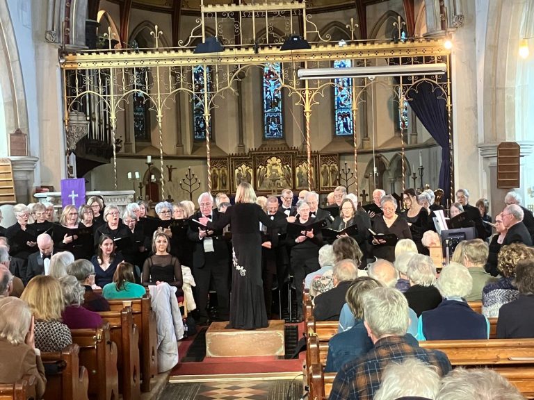 Review of ‘Messiah’ concert 29th March 2025 – Stour Choral Society